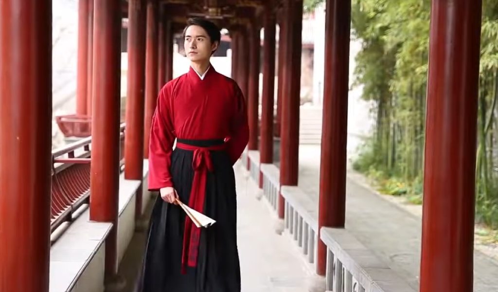 All About Traditional Clothing in China: A Full Guide