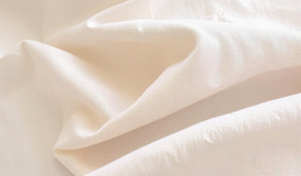 What is Linen Blend Fabric? Benefits, Uses, and Care Tips
