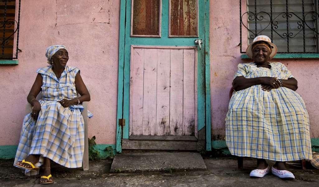 Traditional Garifuna Clothing: Embrace Cultural Pride