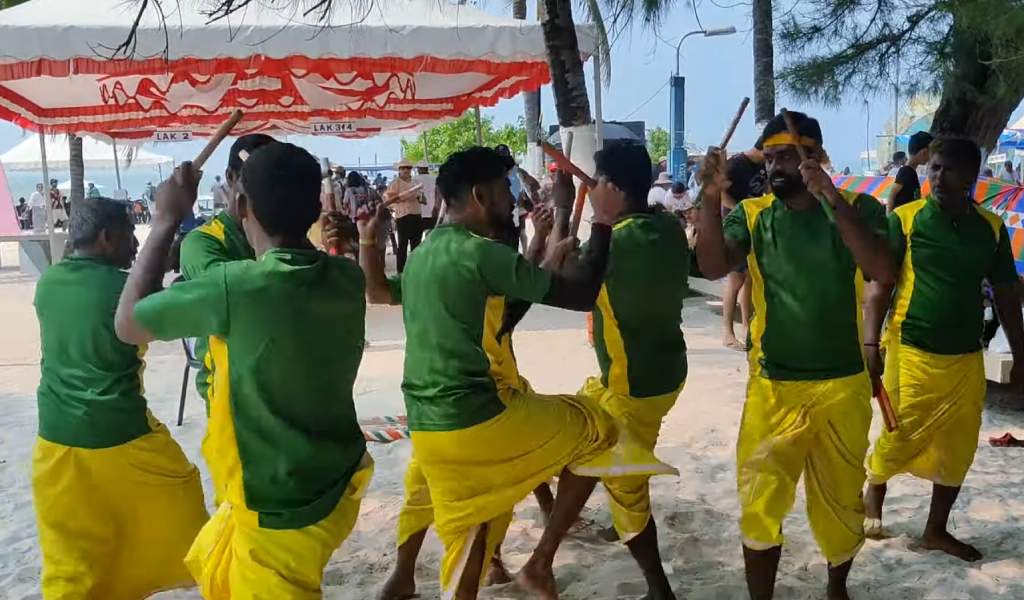 Traditional Clothing in Lakshadweep: Cultural Heritage Unveiled