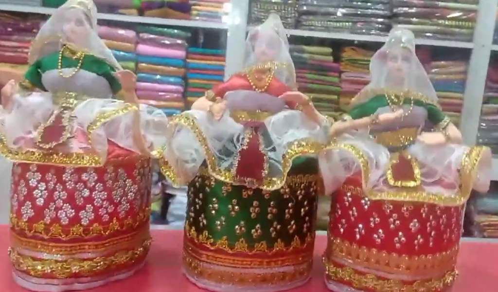 Traditional Clothes of Manipur: From Phanek to Potloi