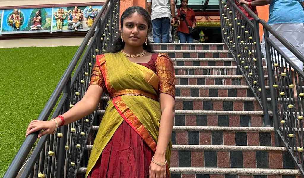 Traditional Clothing in Tamil Nadu: Classic Attire Insights